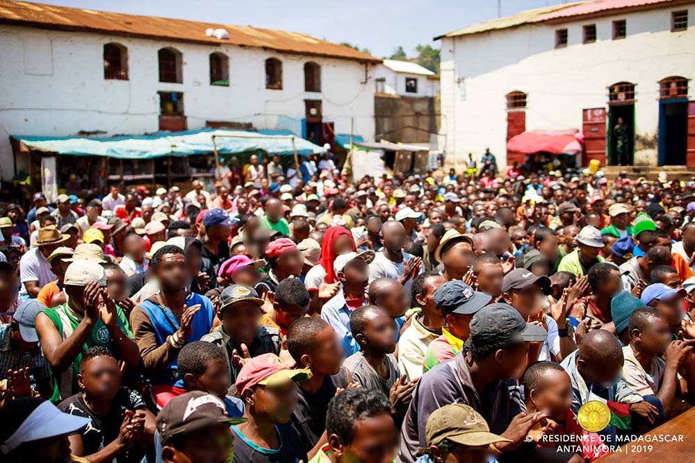 Maison Centrale d’Antanimora : pour l’humanisation de l'univers ...